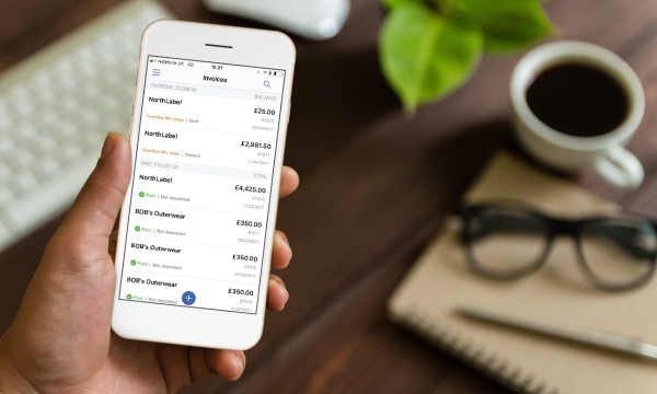 9 Best Invoice Apps for UK Small Businesses (2025)