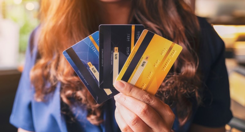Business debit vs prepaid vs credit cards: pros and cons